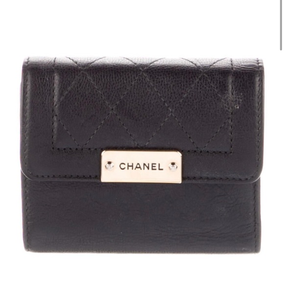 CHANEL | Bags | Chanel Quilted Pattern Compact Wallet | Poshmark